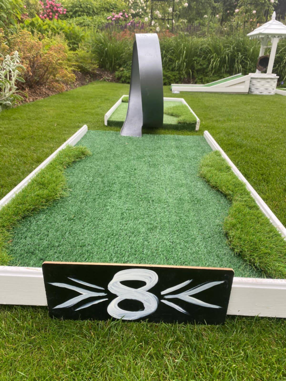 9 Hole Crazy Golf Hire | Hampshire Games